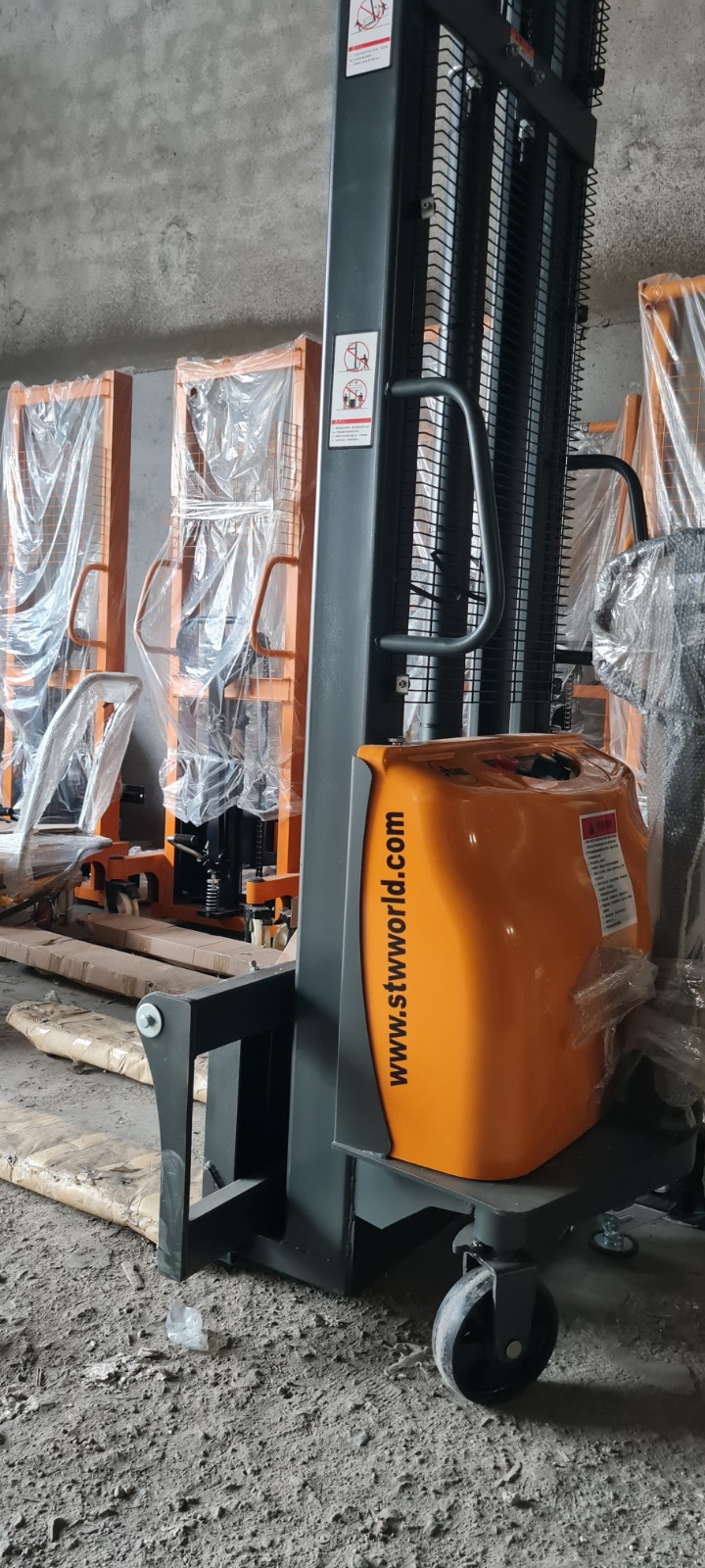 SEMI ELECTRIC STACKER - MHE Product Details